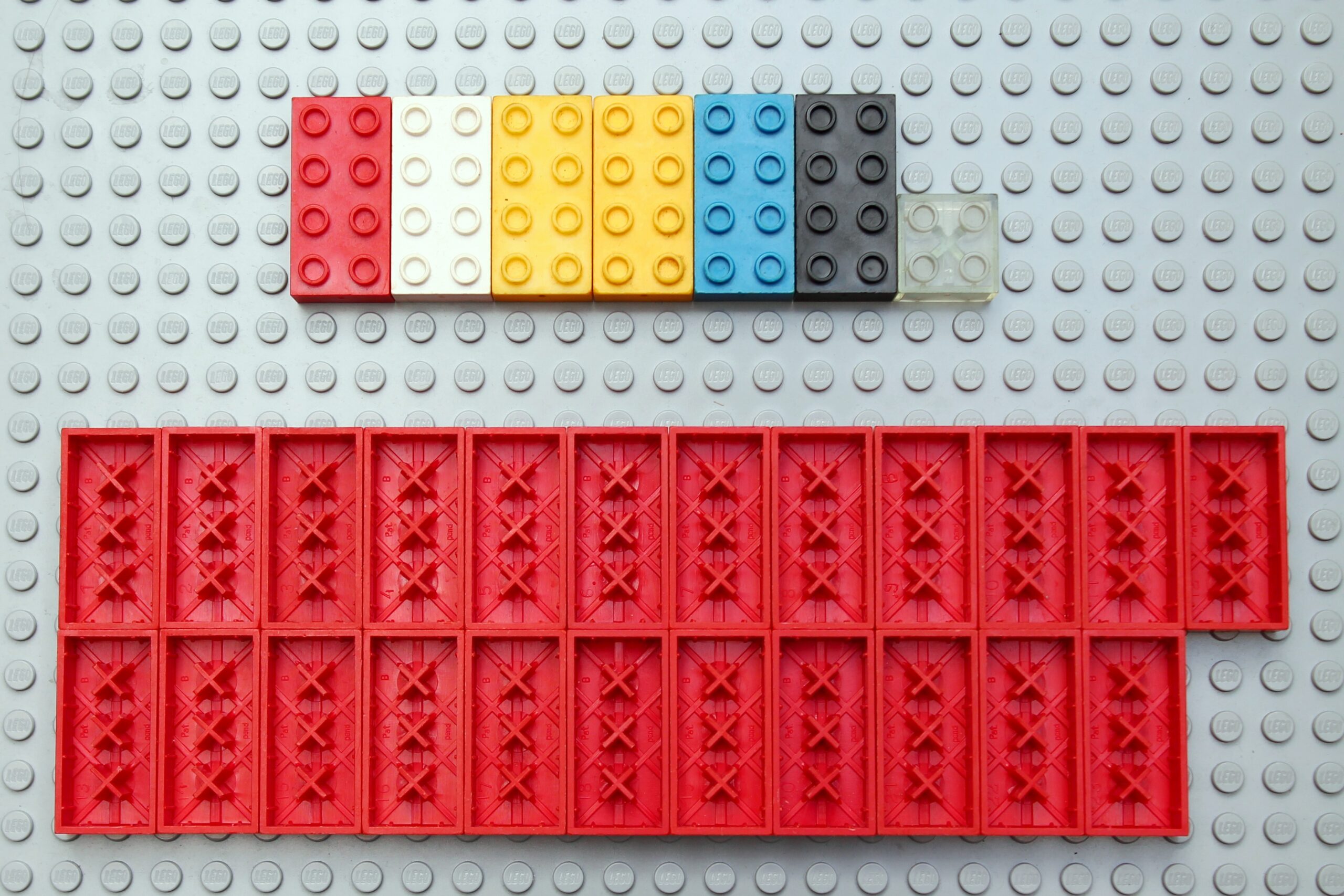 Minitalia With X-Support - Mold B With Small Font Size – The Brick Archive